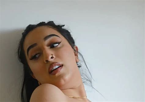 Rakhi Gill Adult Model Biography Age Family Image Net Worth Bioofy