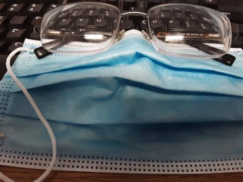 How To Prevent Your Glasses From Fogging When Masked