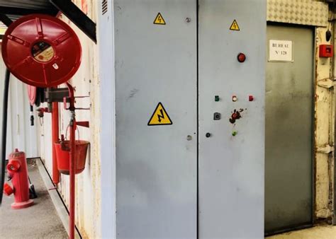 PRÉVENTION DES RISQUES ET HABILITATION ÉLÉCTRIQUE JF SECUFORMA