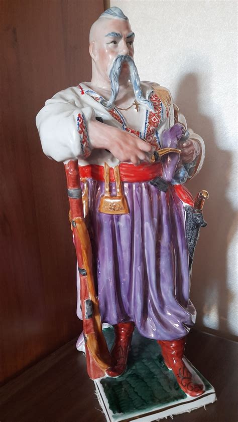 Статуэтка фарфор Тарас Бульба 50 см Полонное 6 750 грн Коллекционирование Одесса на Olx