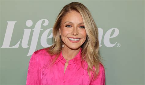 Where Is Kelly Ripa Why Isnt She On Live With Mark What Happened