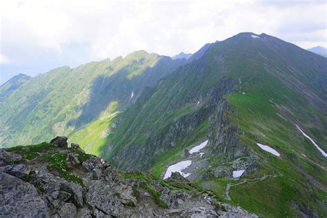 Vârful Moldoveanu prin Valea Rea traseu de o zi Patru Zări