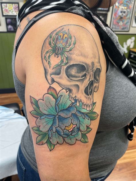 Skull And Roses Shoulder Tattoo