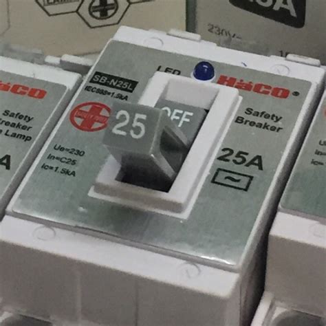 เซฟตี้เบรกเกอร์ 2p 1e 220vac Safety Braeker Sb N Type Haco มีไฟโชว์ Shopee Thailand