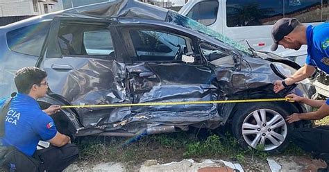Carro Envolvido Em Acidente Que Matou Mulher Em Santa Amélia Bateu A