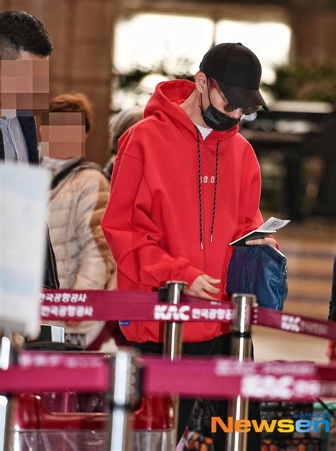 박유천 ‘경호받으며 출국하는 모습 포토엔hd 손에 잡히는 뉴스 눈에 보이는 뉴스 뉴스엔