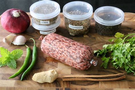 Easy Spicy Indian Chicken Keema Masala Curry Recipe