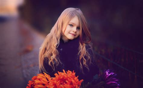 Happy Beautiful Smile Girl 2000x1242 Wallpaper