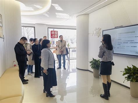 樊峥赴段塘街道考察“统分沉”社区体制机制改革工作
