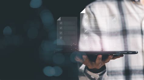 운영자는 설문 조사 주제에 표시 가상 양식 체크 시트 체크리스트 아이디어 의견 및 품질 설문 조사 또는 만족도를 수행하는 확인란