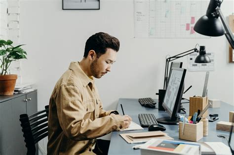 Guía sobre como redactar un informe correctamente y profesional