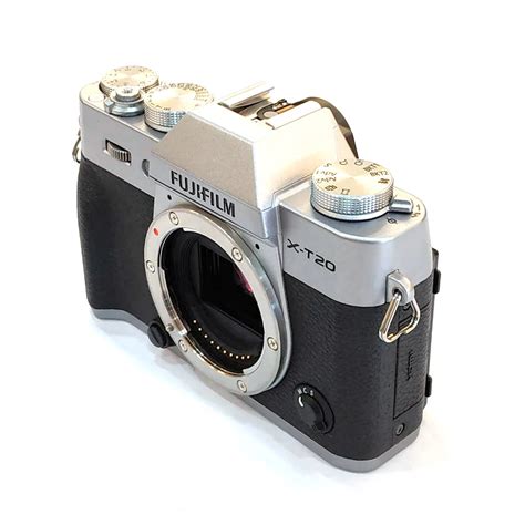 USED Fujifilm X T Mirrorless Digital Camera Body Silver S N CQ Excellent