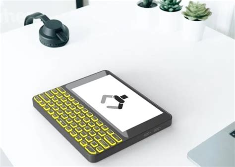 New Pocket Pc Handheld Linux Mini Pc From 199 Geeky Gadgets