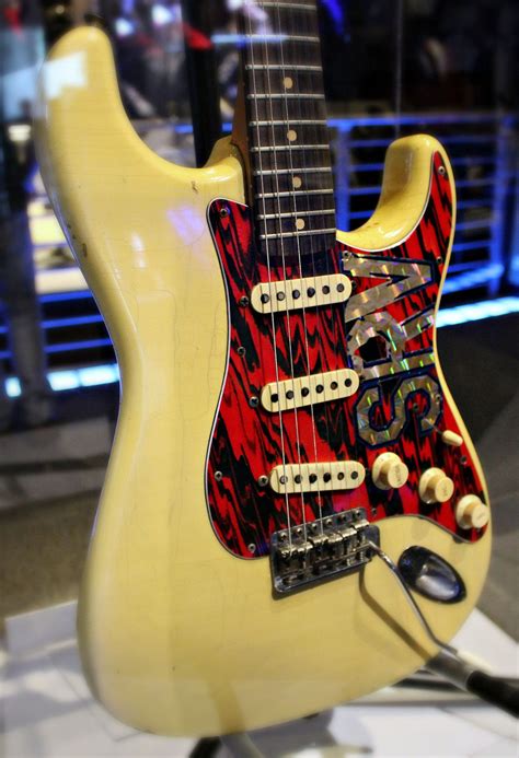 Srv S Guitar Guitarras