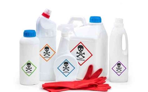 Cuidados no manuseio de produtos químicos Soluções de segurança