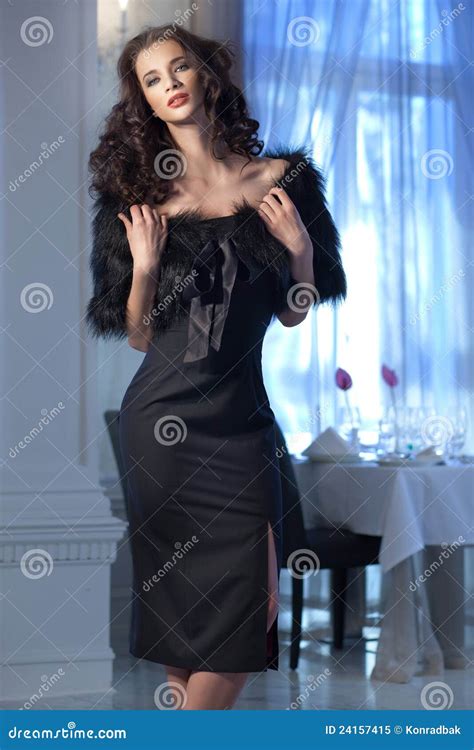 Ritratto Di Una Donna Sexy Immagine Stock Immagine Di Creativo