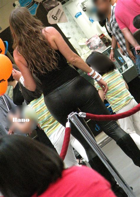 Milf High And Super Hot Wide Hips And Round Ass In Tight Lycra