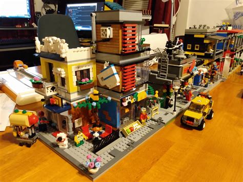 Townhouse Pet Shop And Cafe With Extended Sidewalk To Fit My City R Lego
