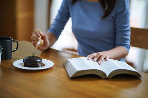 Premium Photo Beautiful Asian Woman Eating Tasty Chocolate Cake Teen