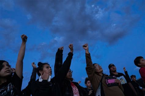Thousands Protest North Dakota Pipeline Near Native American Lands