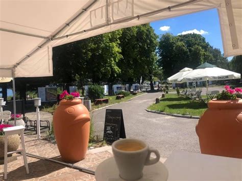 Restauracja z hotelem w pierwszej linii brzegowej jezioro Ińsko Ińsko