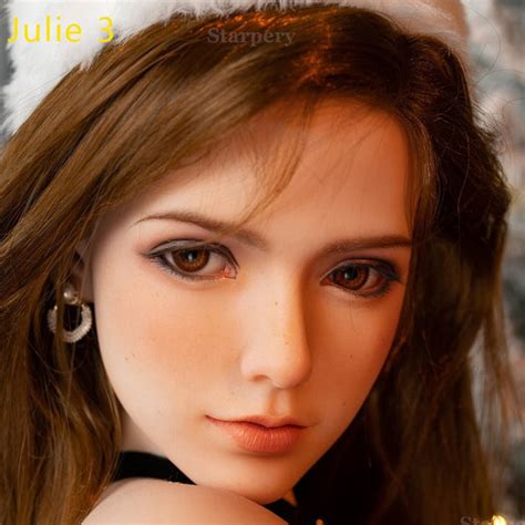 Julie Model Profile Photo