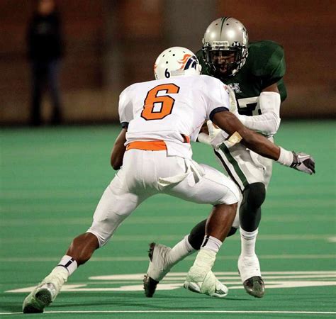 Hightower Beats Bush In Ot To Win District 23 5a Title