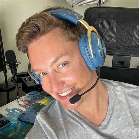 Turn Heads With The Logitech G Pro X Headset League Of Legends Edition Ultimate Gaming Setup