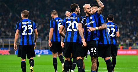Cómo Quedó Inter Barcelona Inter Ganó 1 0 A Barcelona Y Le Saca