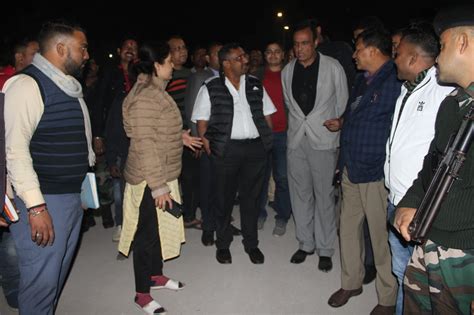 स्वर्णरेखा आरती घाट बनाने की पहल डीसी के साथ मंत्री बन्ना गुप्ता ने