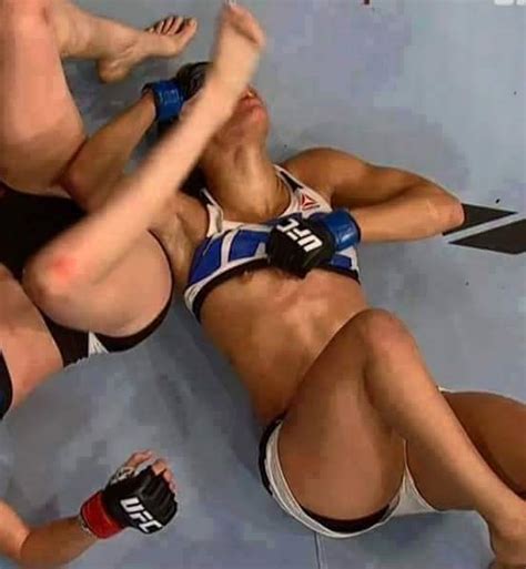 Reeboks Female Wardrobe Malfunction Imgur