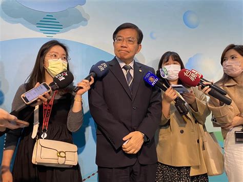 台鐵公司掛牌會有離職潮？ 王國材這樣回應 翻爆 翻報