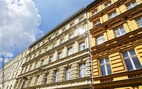 Haus Stock-Foto | Adobe Stock