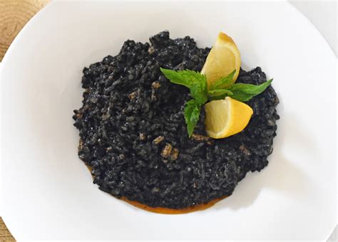 Crni Rižot Dalmatian Black Risotto Food Perestroika