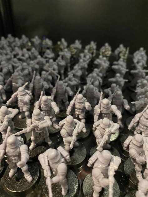 100 3d Printed Feudal World Themed Guardsmen Ready To Give Their Life