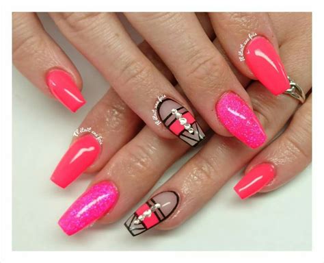 Épinglé par Ingrid Vanzwaelmen sur nail art Ongles stylés Ongles