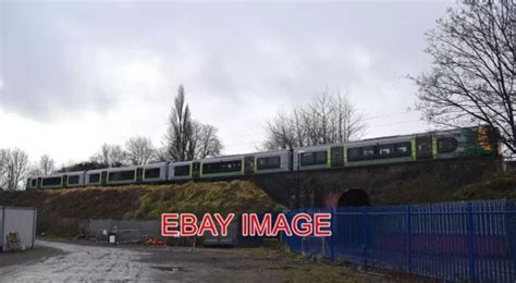 Photo Class 350 Emu Desiro No 350 111 Pausing Before It Heads Back