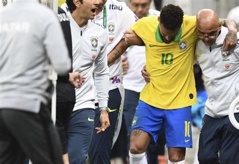 Lesão No Tornozelo Direito Tira Neymar Da Copa América Jr Regional