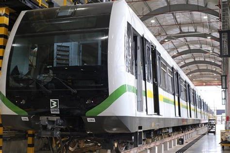 El metro de Medellín anunció cambios en su operación durante las horas