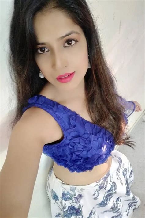 30 Hot Photos Of Kanishka Soni Wiki Bio Tv Shows Photoshoots Instagram Movies And More