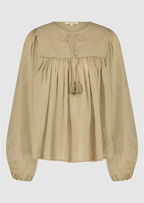 Circle Of Trust Lia Blouse Castles And Cottages Ciao Bella Boutique