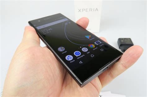 Sony Xperia XA1 Unboxing: Narrow Edge Midranger is Back, With Flashier ...