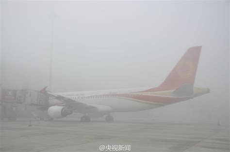 成都机场遭遇浓雾 上万旅客出行受阻 图片频道 人民网