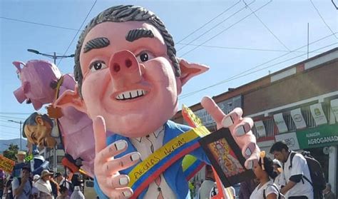 Radio Viva Fenix 31 De Diciembre Vuelve El Tradicional Desfile De