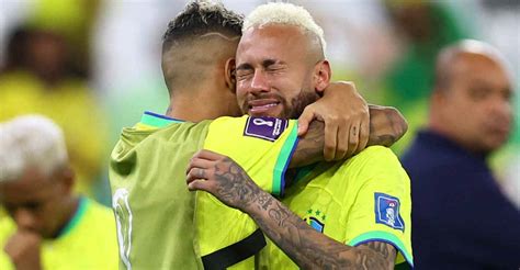 Even In Defeat Neymar Equals Peles Record As Brazils Leading Scorer