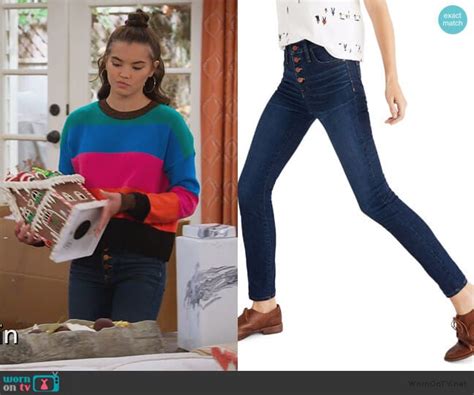 Wornontv Alexas Stripe Sweater And Jeans On Alexa And Katie Paris