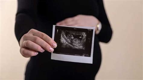 Why Do Babies Kick In The Womb Health Dunya News