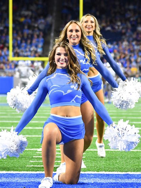 Detroit Lions Cheerleaders Aim For 1 Million Prize On Premier