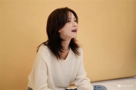 Sns Song Ji Hyos Profile Shoot Behind The Scenes Are Works Of Art