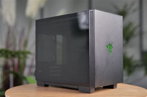 比渲染图更惊艳的机箱 雷蛇战斧mini Itx机箱体验 知乎